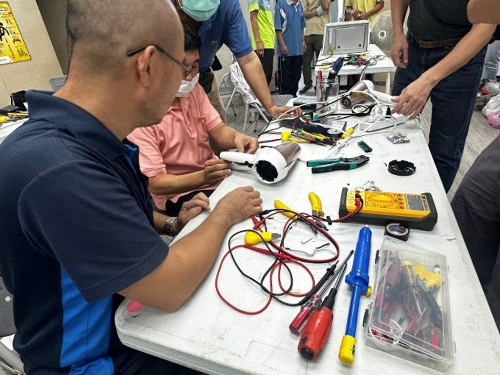 Local Communities - Orient Semiconductor Electronics